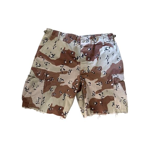 military | Shorts | Vintage 9s Desert Storm Military Desert Camo 36 ...